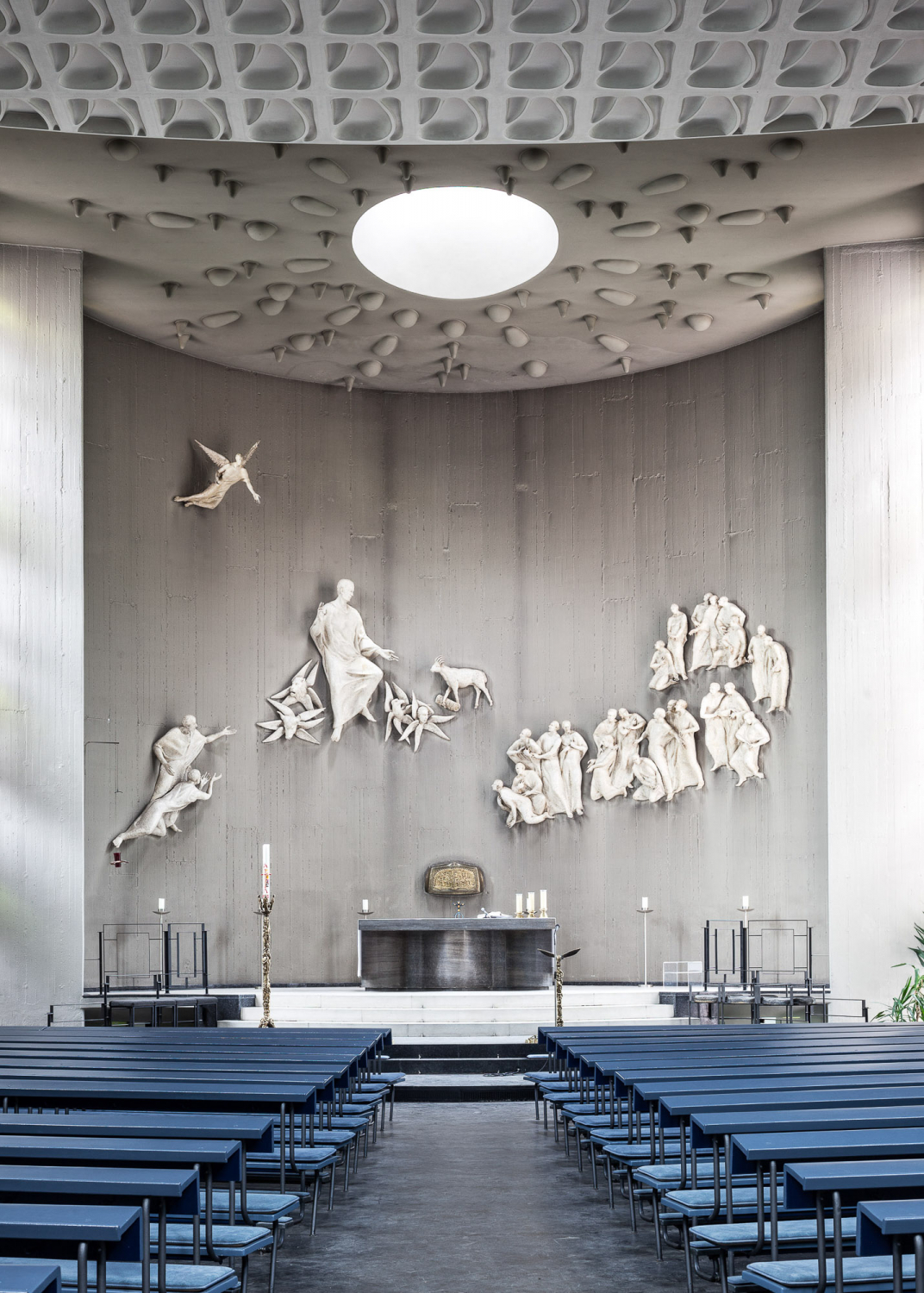 St. Judas Thaddäus – Beton und Glaube